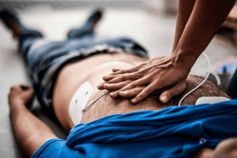 10 Early Warning Signs and Symptoms of Cardiac Arrest: Understanding ...